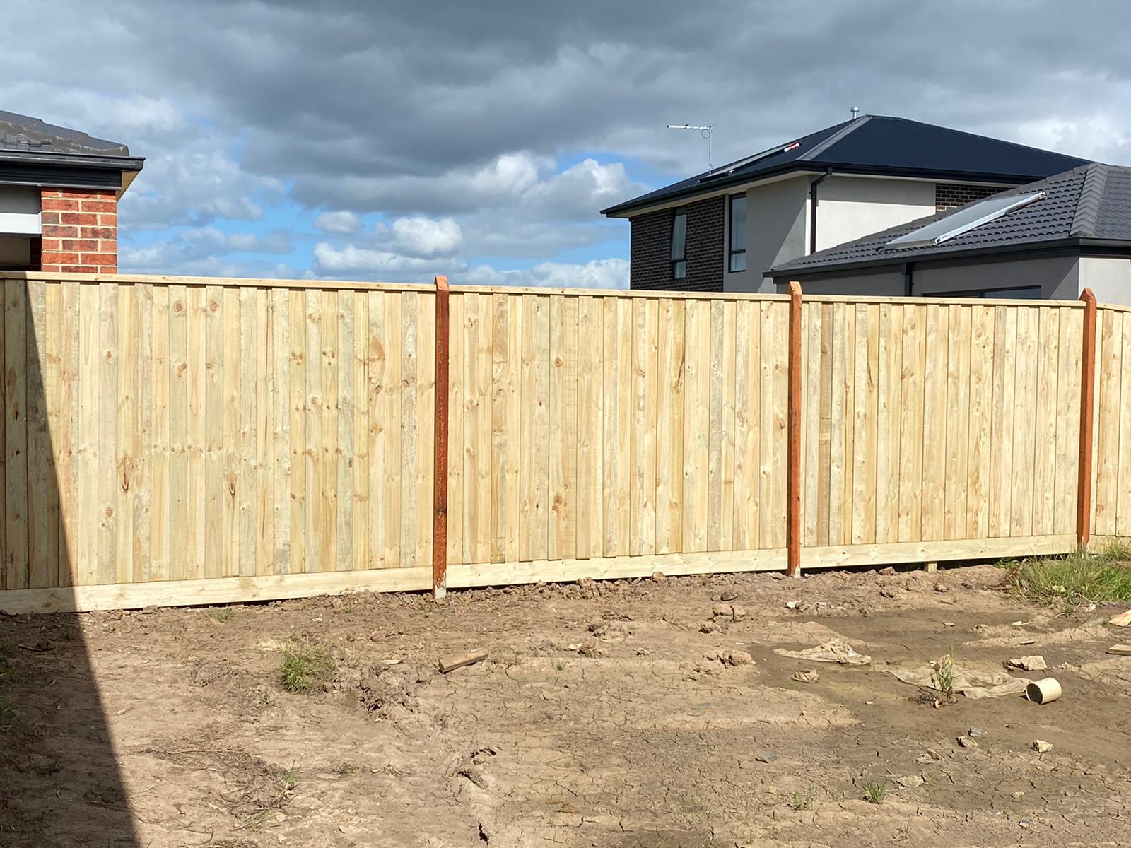 Timber Pailing Fences – Optimal Fencing